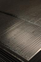 China 1250x2550mm Manganese Perforated Steel Sheet Round Holes Screening Wear Resistance for sale