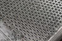 China 316L Stainless Steel Anti Slip Strip Safety Grille 10mm Holes Outdoor Corrosion Resistant for sale