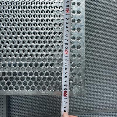 China 1.5mm Thick Galvanized Perforated Metal Fence Panels 1.22x2.44m for African Farms for sale