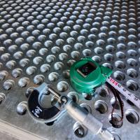 China Custom 304 Stainless Steel Perforated Sheet Metal 0.5-3mm for Crushing Screen for sale