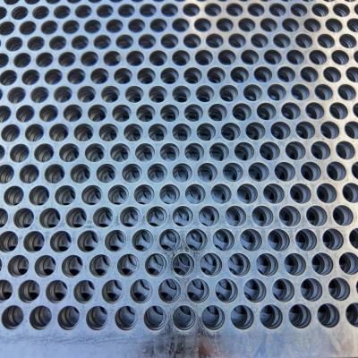China 304 Stainless Steel Perforated Sheet 0.5-3mm Customizable for Filtration for sale