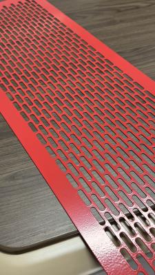 China Red Powder Coated Oblong Slot Hole Perforated Mesh Plate 1.22x2.44m Custom Size for sale