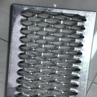 China Hot Dip Galvanized Q235 Carbon Steel Anti Slip Walkway Plate 1.22x2.44m 3mm for sale