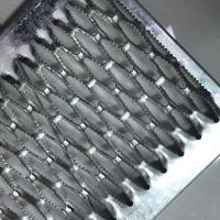 China Galvanized Anti-Skid Perforated Tread 1.22x2.44m for Construction Stairs and Truck Steps for sale