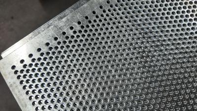 China 304 316L Stainless Steel Perforated Sheet Anti-Corrosion Drainage Cover 1.22x2.44m for sale