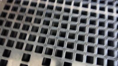 China Square Hole Stainless Steel Perforated Mesh Customizable Stainless Punched Plate for sale