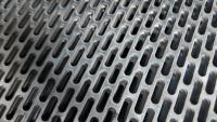 China Anti-Rust Galvanized Oblong Hole Perforated Metal Sheet Mesh for sale