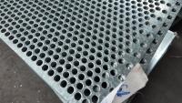 China 0.6mm Round Hole Stainless Steel Perforated Metal Sheet Custom Size for sale