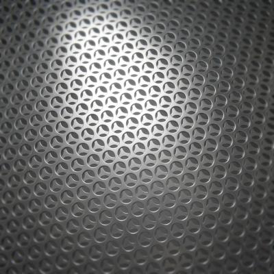 China Galvanized Perforated Metal Sheet 304 Stainless Steel Round Hole 0.5-3mm Thick for sale