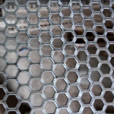 China Hexagonal Perforated Metal Sheet Custom Hole Punching Mesh Filter 0.5-6mm Thick Stainless Steel for sale