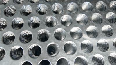 China 304 316L Stainless Steel Large Hole Perforated Mesh 10mm 15mm 20mm Aperture Available for sale