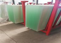 China Ultra Clear Tempered Low Iron Solar Glass Solid Structure Impact Resistant for sale