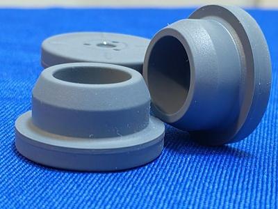 China Pharmaceutical Butyl Rubber Stopper for Lyophilized Glass Vials 13mm 20mm 28mm Grey for sale