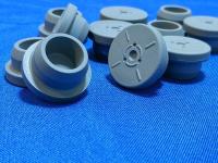 China Medical Lyophilization Butyl Rubber Stoppers 13mm 20mm 32mm for Glass Vials Infusion Bottles for sale