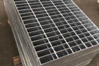 China Q235 Q345 S275 Metal Walkway Grating With 30*100 Pitch Customized for sale