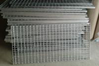 China 30x100mm Pitch Galvanized Steel Grating 6mm Crossbar Metal Grating for sale