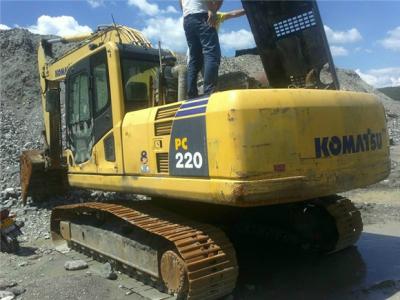 China Komatsu original PC220-8 Excavator/used komatsu digger located in china for sale