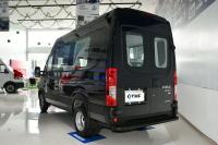 China Fully Equipped Motorhome Best Luxury Iveco RV Caravan with Front Disc Rear Drum Brakes for sale