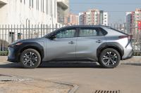 China Toyota BZ4X 2022 Elite 4WD EV Car with 615km Long Range and Macpherson Front Suspension for sale