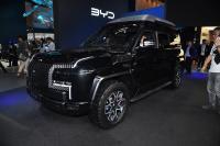 China Max. Power 220kW Lithium Iron Phosphate Battery 2023 BYD Yangwang U8 Range Extended SUV for sale