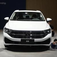 China VW Sagitar 300TSI DSG Excellence Edition Gasoline Compact Vehicle 5-Seats Sleek Design for sale