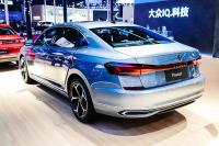 China 2024 VW Passat 380TSI Star Elite Turbo Front Disc Rear Drum Brakes for High Standards for sale