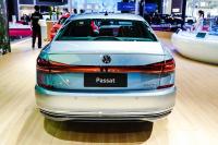 China 2024 VW Passat 380TSI Star Elite Turbo Front Disc Rear Drum Brakes for High Standards for sale