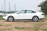 China Accord Sedan Affordable Petrol Cars with Leather Seats and Manual Copilot Adjustment for sale
