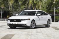 China Accord Sedan Affordable Petrol Cars with Leather Seats and Manual Copilot Adjustment for sale