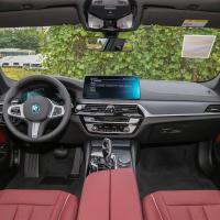 China 2022 Smart 5 Seats Electric Car Luxury Electric Vehicle 0KM Mileage LED Light Type Sedan for sale