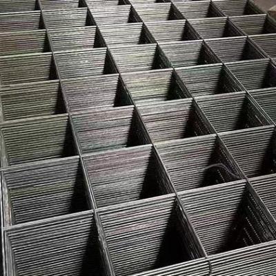 China 50*25 50*50 75*75 Welded Wire Mesh Fence Panels Highway Black Hot Dipped Fence for sale