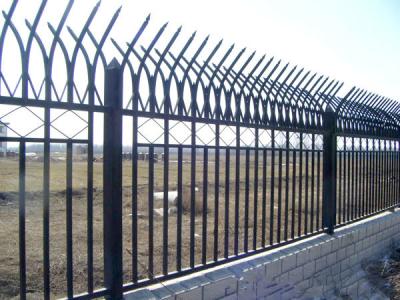 China 2 Or 3 Rails Metal Picket Fence Panel Wrought Iron Fence Security Trellis Gates for sale