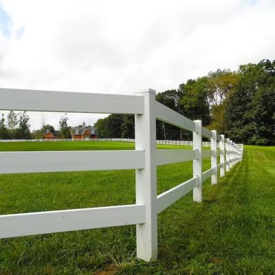 China Livestock Farm Pvc Ranch Style Fencing 3 Layer White PVC Horse Fence Trellis/Gate For Versatile Yards for sale