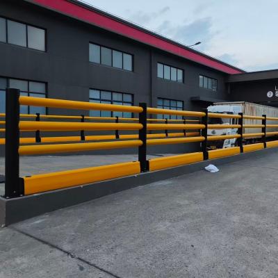 China Enhancing Safety For Vehicles And Pedestrians Flexible Safety Barrier Engineered For Performance In Absorbing Impact Energy for sale