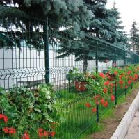 China Constructed From Carbon Steel 3D Bending Fence Providing Excellent Protection and Decorative Appeal for sale