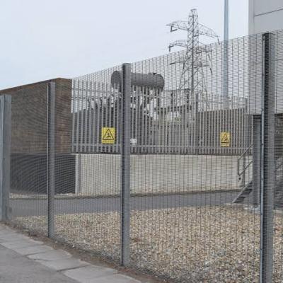 China Mesh Size 76 By 13 Millimeters Security Focused 358 Anti Climb Fence With  Ideal For Airports Prisons And Other High Risk Facilities for sale