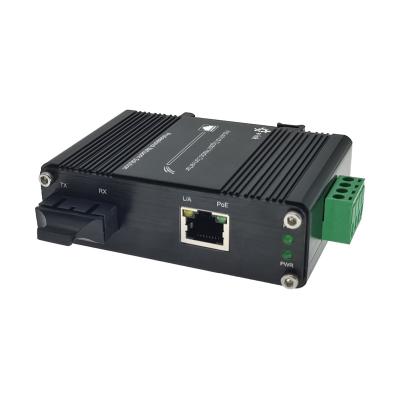 China Mini Industrial 100BASE-FX to 10/100BASE-T 30W PoE+ Media Converter for sale