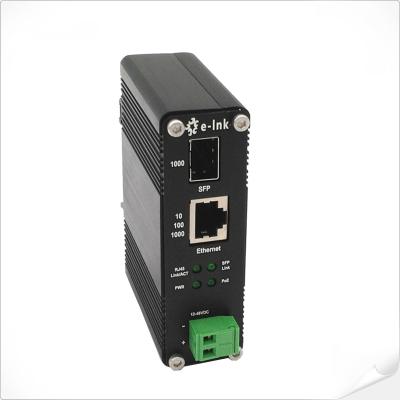 China Industrial Hardened 10/100/1000Base-T to 1000Base-X SFP PoE Media Converter with PoE Reset Function for sale