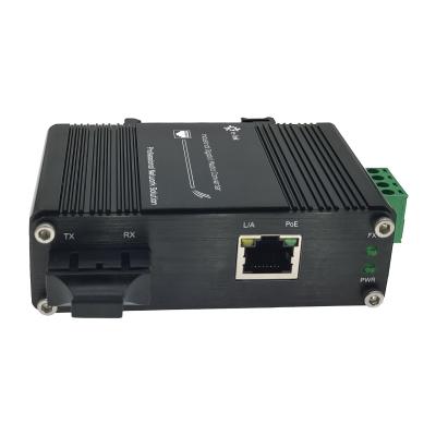 China Mini Industrial 100BASE-FX to 10/100BASE-T 90W PoE++ Media Converter with IEEE 802.3az Energy Efficient Ethernet (EEE) for sale