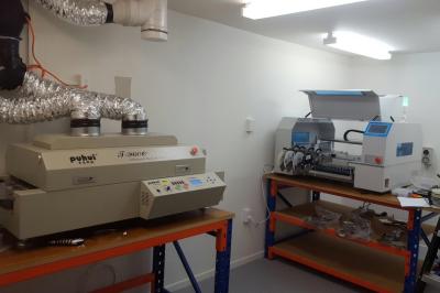 China CHMT560P4 4 Head SMT Chip Mounter 60 Feeder PCB Assembly Line 110V 220V for sale