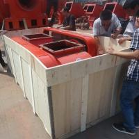 China Small Laboratory Glass Double Roller Crusher with Adjustable Discharge Size 0-40mm for sale