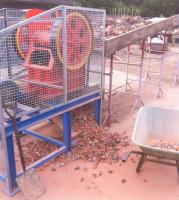 China Small Diesel Engine Power Jaw Type Mobile Mini Rock Jaw Crusher List with Design for sale