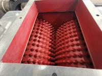 China Double Gear Roller Crusher Machine for 2022 2PGC-500x750 Manganese/Zinc/Nickel/Iron for sale