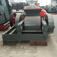 China Fine Industrial Diesel Double Teeth Roller Crusher for Glass Rock Stone Crushing for sale