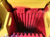 China Gold Ore Stone Jaw Mill Crusher Machine for Gold Mining from 380v Manufacturing Plant for sale