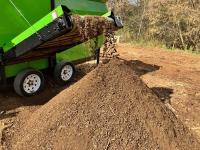China 60m3/hour Capacity Mobile Trommel Screen for Screening Compost Wood Chips Topsoil Cattle and Sheep Dung for sale