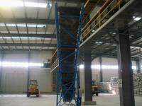 China Small Size Yellow Industrial Mobile Portable Rubber Slant Belt Conveyor Line Machine for sale