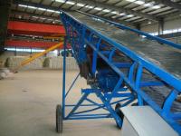 China Small Size Yellow Industrial Mobile Portable Rubber Slant Belt Conveyor Line Machine for sale
