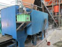 China Less Than 18% Material Moisture Coal Powder Briquette Making Machine with Hydraulic Press for sale