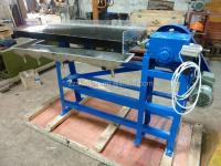 China Construction Works Small Portable Gold Mining Equipment Shaker Table for Gold 650 KG for sale